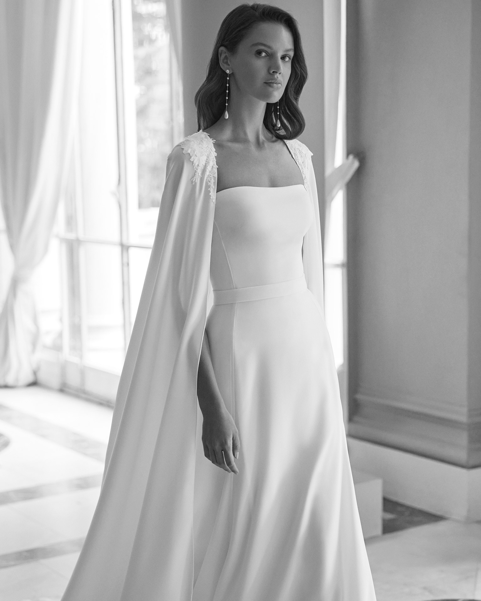 ABBY - Vestidos de novia, trajes de novio y comuniones | Lulunovias.es